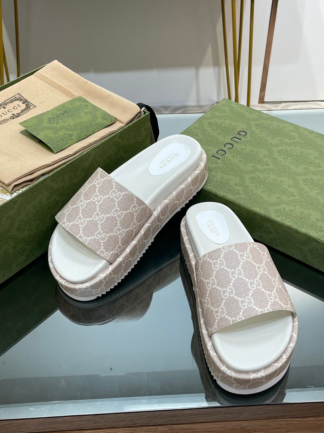 Gucci Jumbo Gg Platform Slide Sandal Beige For Women - Temafes