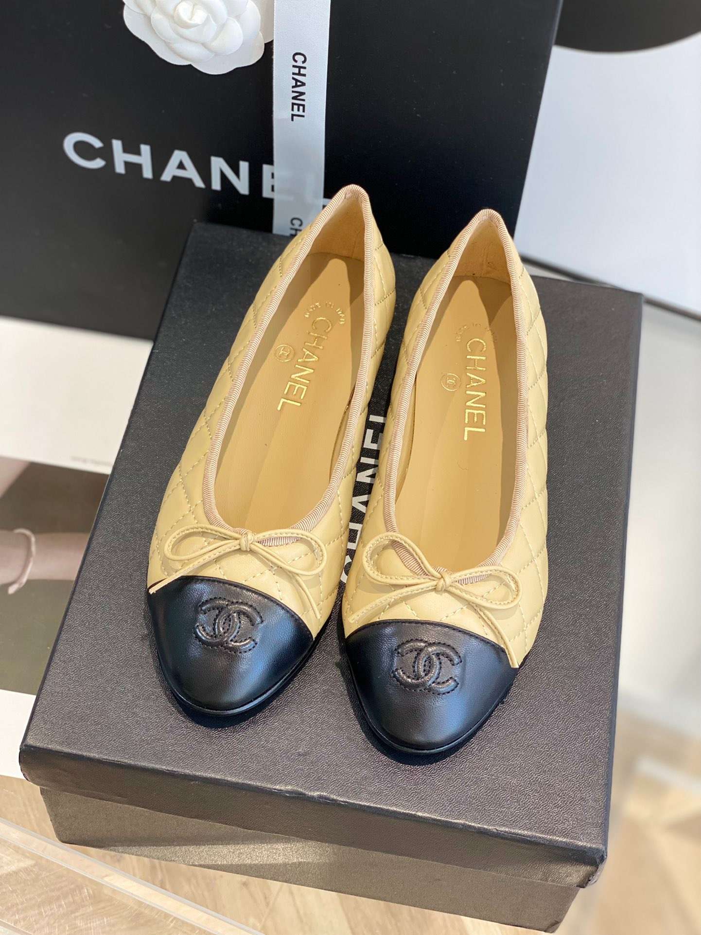 Chanel Ballet Flats Beige For Women - Temafes
