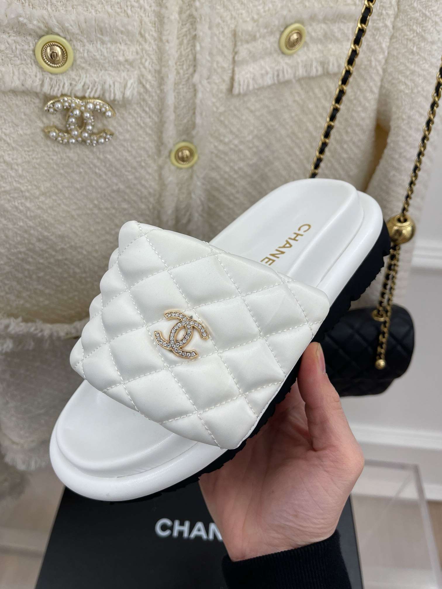 Chanel Mules White For Women - Temafes
