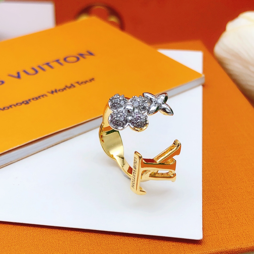 Louis Vuitton Latest Ring Gold For Women - TEMAFES