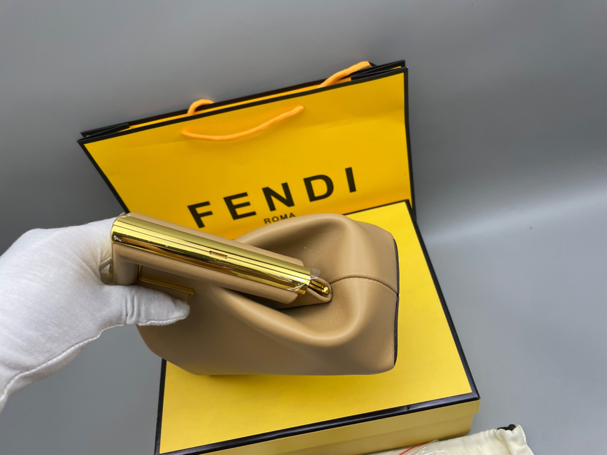 [True-to-ORIGINAL] Fendi First Small Bag Beige For Women - Temafes