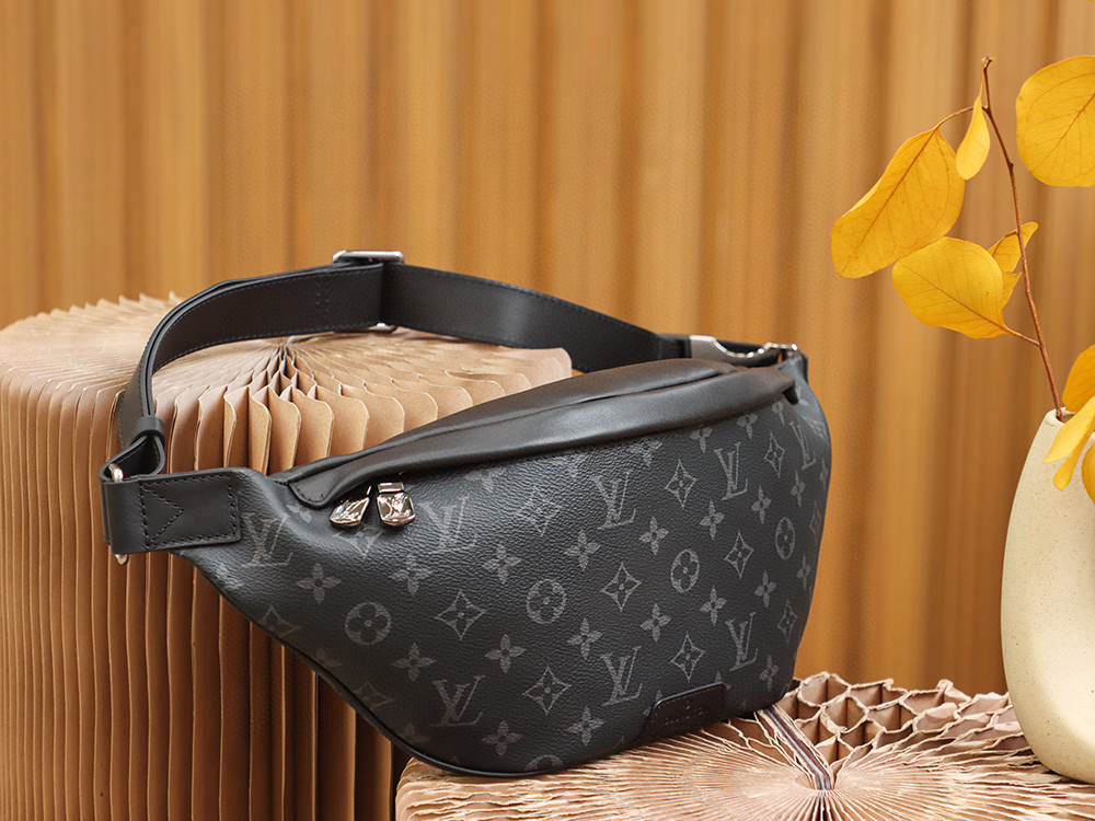 Louis Vuitton Discovery Bumbag PM Monogram Eclipse Canvas M46035 - Temafes