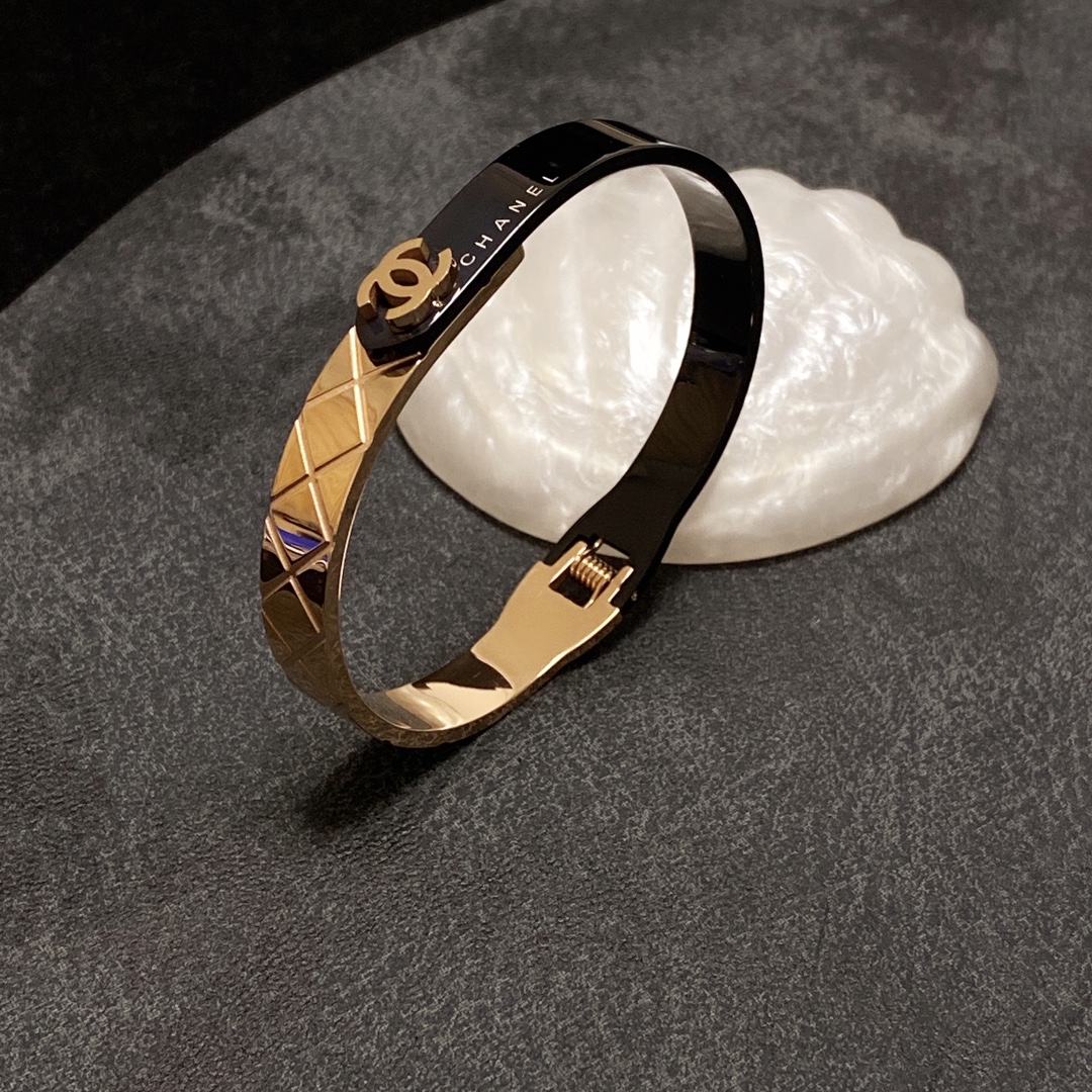 Chanel Bracelet - Temafes